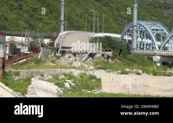 Broken highway Stock Videos & Footage - HD and 4K Video Clips - Alamy