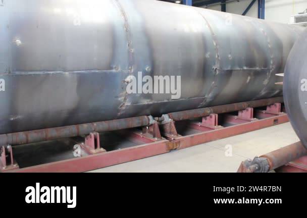 Welding tank Stock Videos & Footage - HD and 4K Video Clips - Alamy