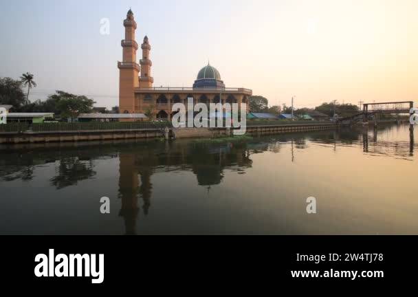 MASJID YAMIUN IBADA (BAN THANG KHWAI)beautiful Mosque in Bangkok ...