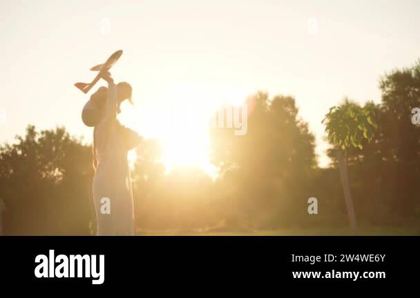 Neck culture Stock Videos & Footage - HD and 4K Video Clips - Alamy