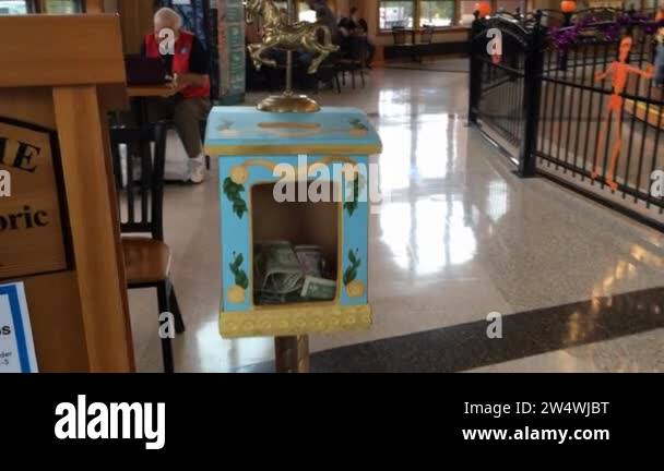 Museum donation box Stock Videos & Footage - HD and 4K Video Clips - Alamy