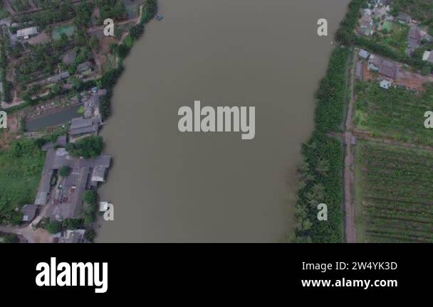 Life in river Stock Videos & Footage - HD and 4K Video Clips - Alamy