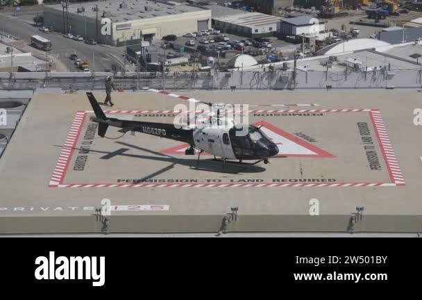 LAPD Police Helicopter on Rooftop Of Federal Building In Los Angeles ...