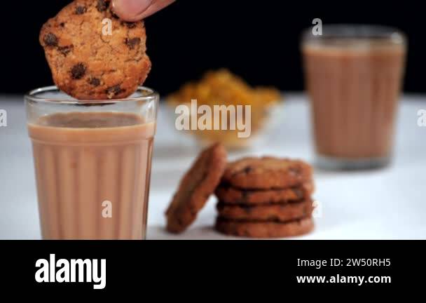 Homemade chai Stock Videos & Footage - HD and 4K Video Clips - Alamy