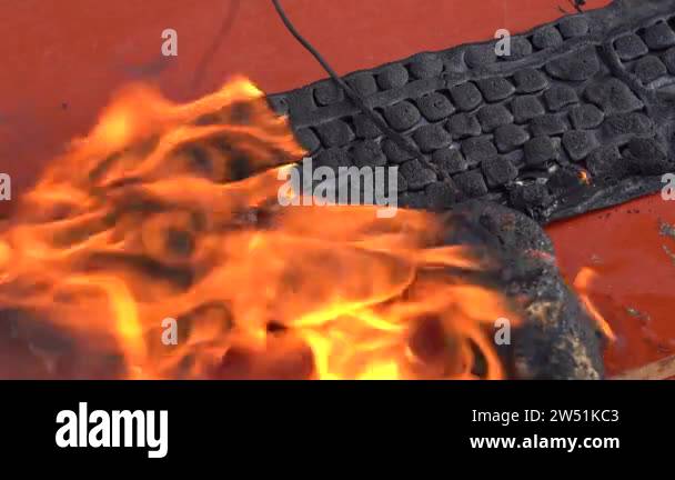 Burnt computer mouse Stock Videos & Footage - HD and 4K Video Clips - Alamy