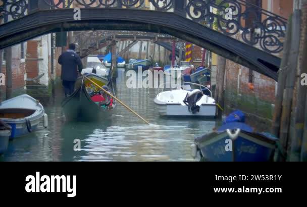 Venetian sailing Stock Videos & Footage - HD and 4K Video Clips - Alamy