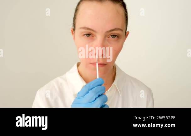 Pcr sample Stock Videos & Footage - HD and 4K Video Clips - Alamy