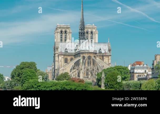 Seine and Notre Dame de Paris timelapse is the one of the most famous ...