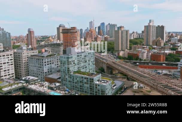 Brooklyn Bridge panoramic view of the Brooklyn downtown skyline ...