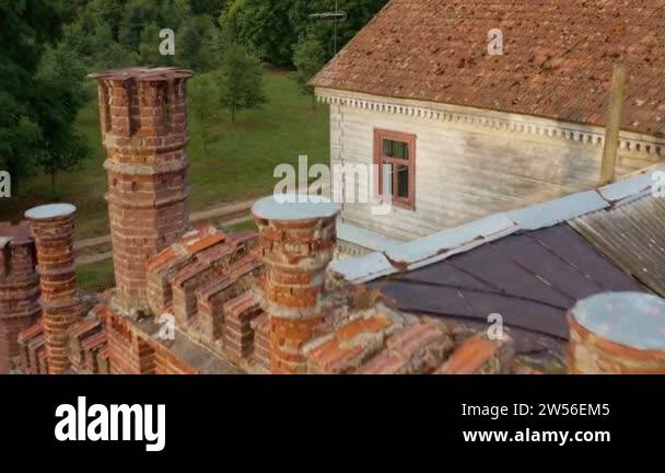 Round brick house Stock Videos & Footage - HD and 4K Video Clips - Alamy