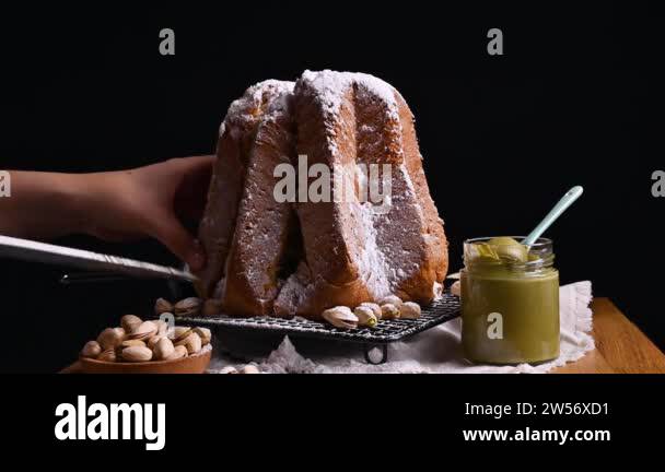 Pandora is an Italian Christmas bread. Sweet pastries from northern ...