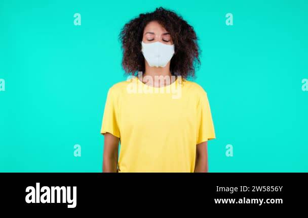 African woman showing yes sign, nods his head approvingly.Girl in ...