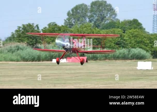 Pitts aircraft Stock Videos & Footage - HD and 4K Video Clips - Alamy