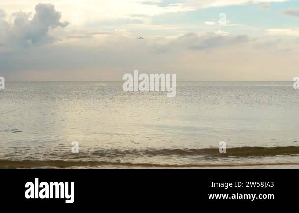 Aircraft over beach Stock Videos & Footage - HD and 4K Video Clips - Alamy