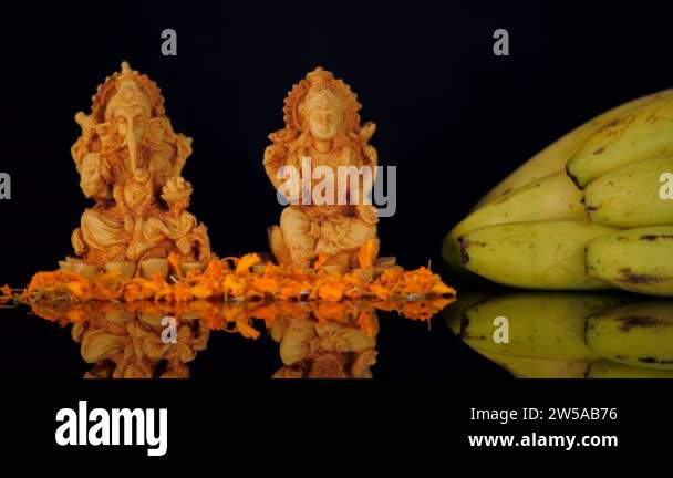 Hindu puja fruit Stock Videos & Footage - HD and 4K Video Clips - Alamy