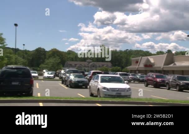 Brookfield plaza Stock Videos & Footage - HD and 4K Video Clips - Alamy