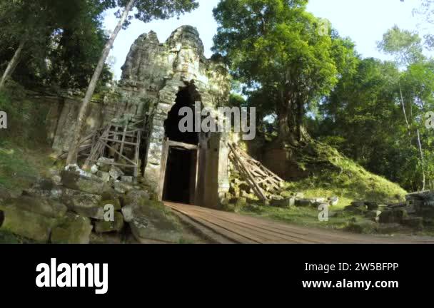 Crumbling gate Stock Videos & Footage - HD and 4K Video Clips - Alamy