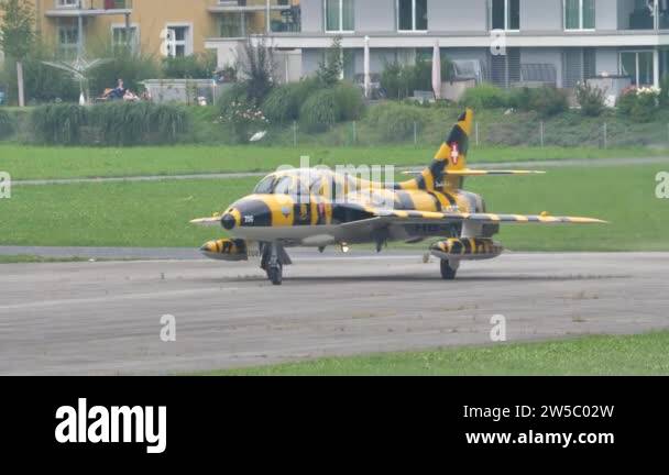 Swiss hunter planes Stock Videos & Footage - HD and 4K Video Clips - Alamy