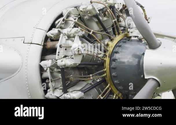 Radial aircraft engine Stock Videos & Footage - HD and 4K Video Clips ...