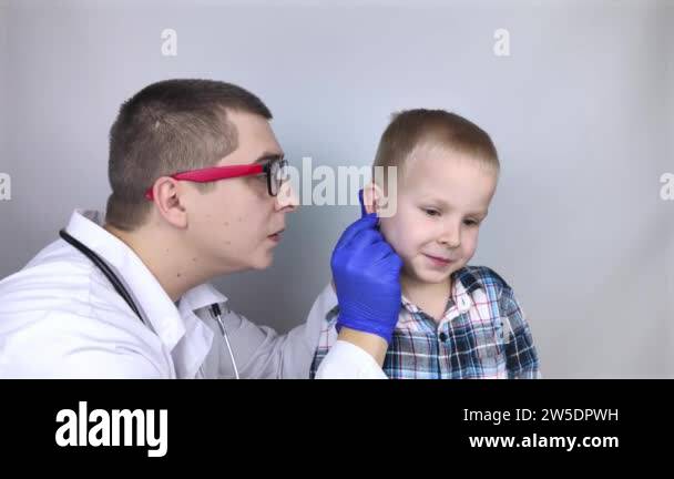 Earache boy Stock Videos & Footage - HD and 4K Video Clips - Alamy
