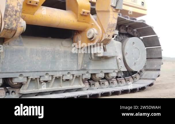 Excavator chain Stock Videos & Footage - HD and 4K Video Clips - Alamy
