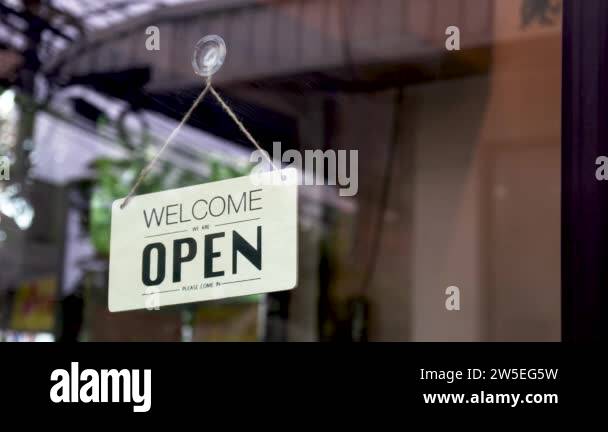 Hanging closed sign Stock Videos & Footage - HD and 4K Video Clips - Alamy