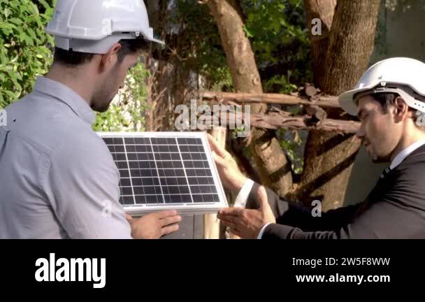 Engineers man using of efficiency Solar Panel Concept of Renewable ...