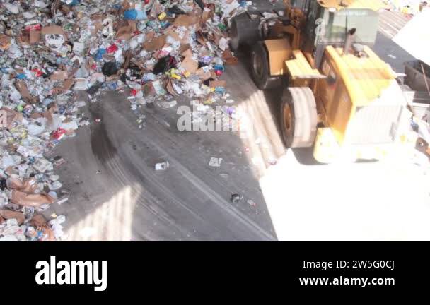 Landfill trash loader Stock Videos & Footage - HD and 4K Video Clips ...