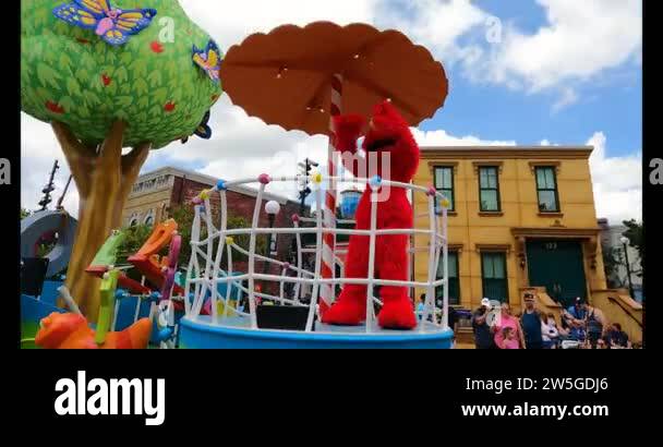 Elmo sesame street Stock Videos & Footage - HD and 4K Video Clips - Alamy