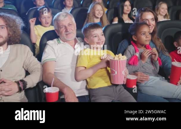 Audience clapping kids Stock Videos & Footage - HD and 4K Video Clips ...