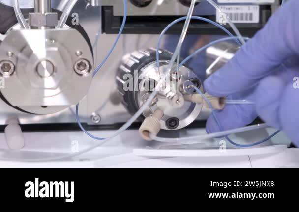 Changing of capillaries on the purge valve. Binary pump of HPLC system ...