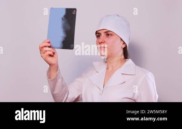 Broken nose Stock Videos & Footage - HD and 4K Video Clips - Alamy