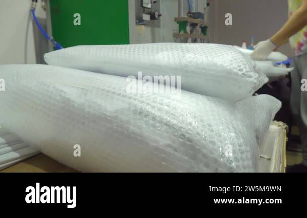 Bubble packs Stock Videos & Footage - HD and 4K Video Clips - Alamy