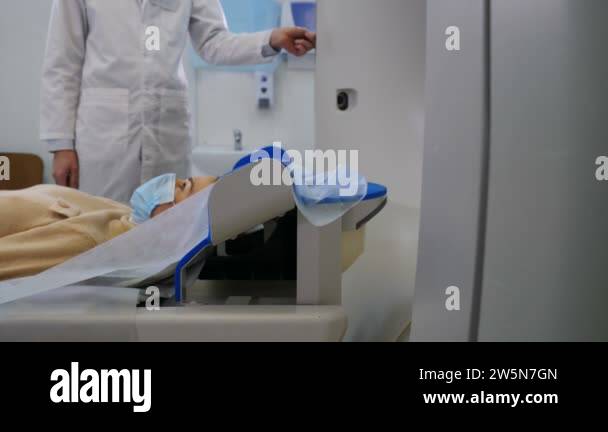 Human lungs CT scanning. Coronavirus danger, Covid-19 diagnostics, Lung ...