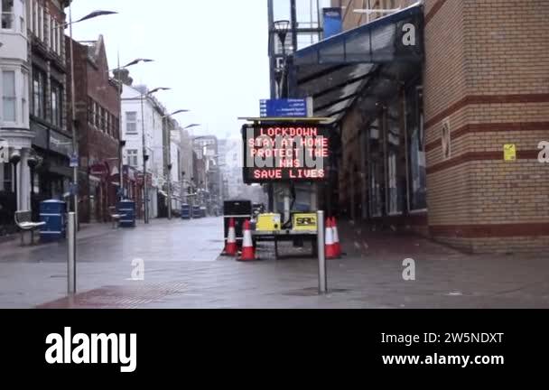 Southend high street Stock Videos & Footage - HD and 4K Video Clips - Alamy