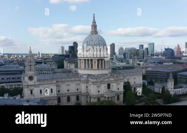 Orbit shot around Saint Pauls Cathedral. Historic religious building on ...