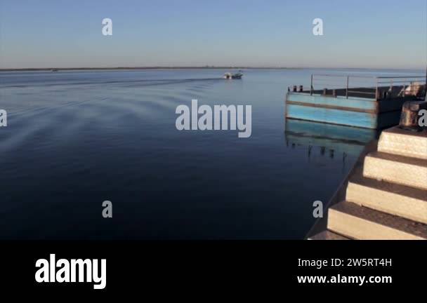 Jetty boat Stock Videos & Footage - HD and 4K Video Clips - Alamy