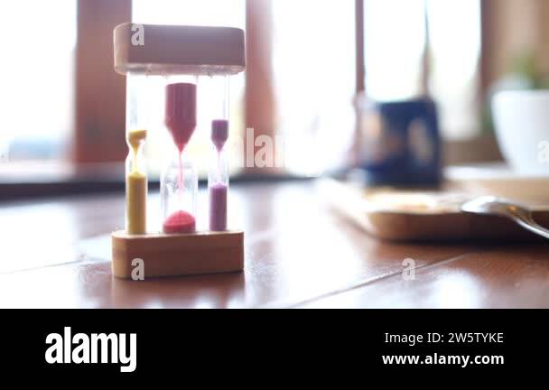 Time countdown clock Stock Videos & Footage - HD and 4K Video Clips - Alamy