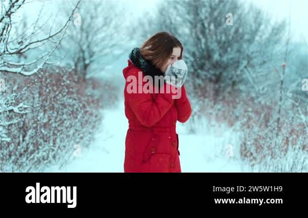 Woman cold red nose Stock Videos & Footage - HD and 4K Video Clips - Alamy