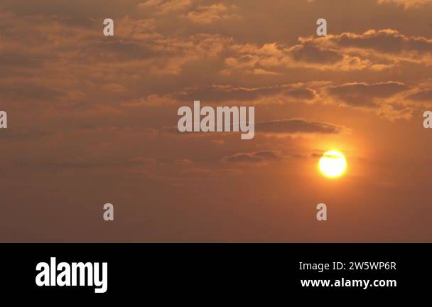 Dimness sun Stock Videos & Footage - HD and 4K Video Clips - Alamy