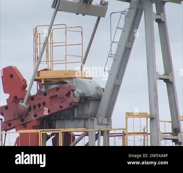 Oil device Stock Videos & Footage - HD and 4K Video Clips - Alamy