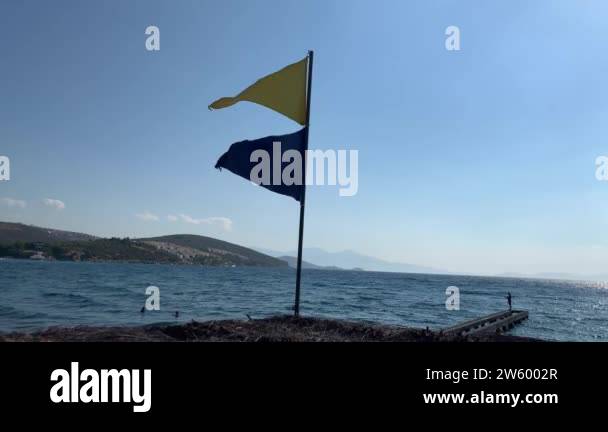 Fluttering symbol Stock Videos & Footage - HD and 4K Video Clips - Alamy