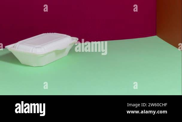 Food delivery boxes Stock Videos & Footage - HD and 4K Video Clips - Alamy