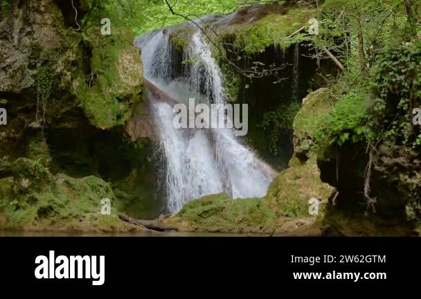 Gorges islands Stock Videos & Footage - HD and 4K Video Clips - Alamy