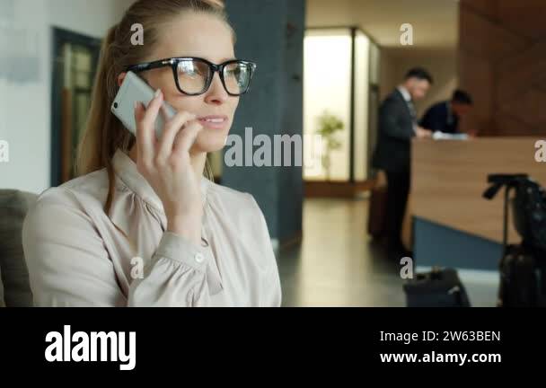 Busy hotel reception Stock Videos & Footage - HD and 4K Video Clips - Alamy