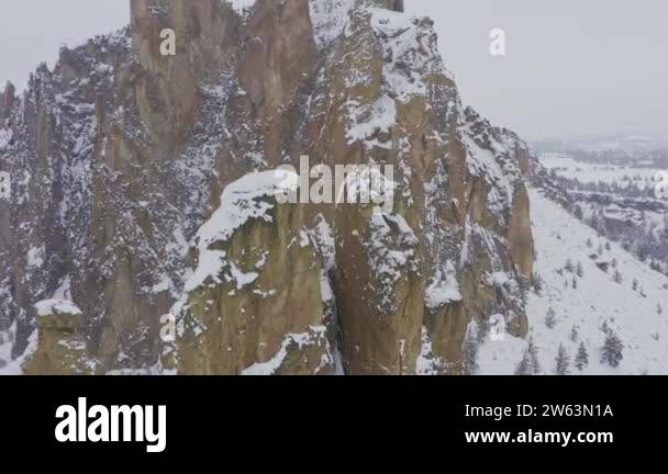 Brothers oregon Stock Videos & Footage - HD and 4K Video Clips - Alamy