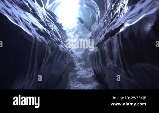 Exit of cave Stock Videos & Footage - HD and 4K Video Clips - Alamy