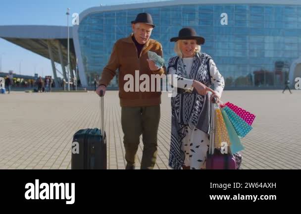 Pensioner shopping bags Stock Videos & Footage - HD and 4K Video Clips ...