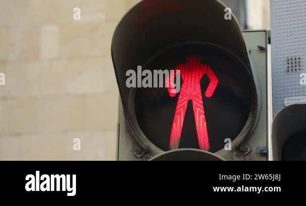Red light on traffic light Stock Videos & Footage - HD and 4K Video ...
