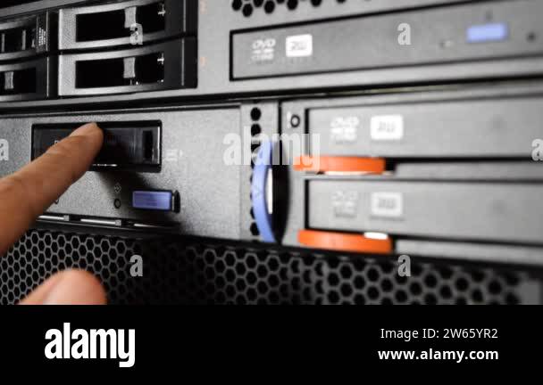 Computer tape drives Stock Videos & Footage - HD and 4K Video Clips - Alamy